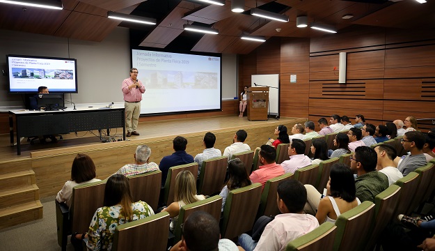 Nueva piscina y teatro entre las novedades de la jornada informativa de ...
